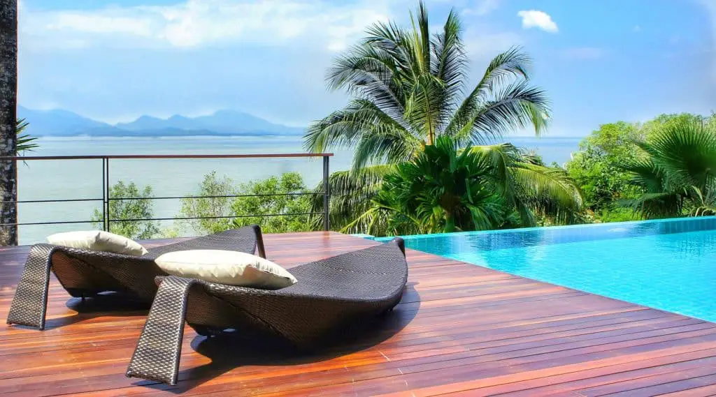 15 Best Eco-friendly Hotels (You Will Absolutely Want to Stay In)